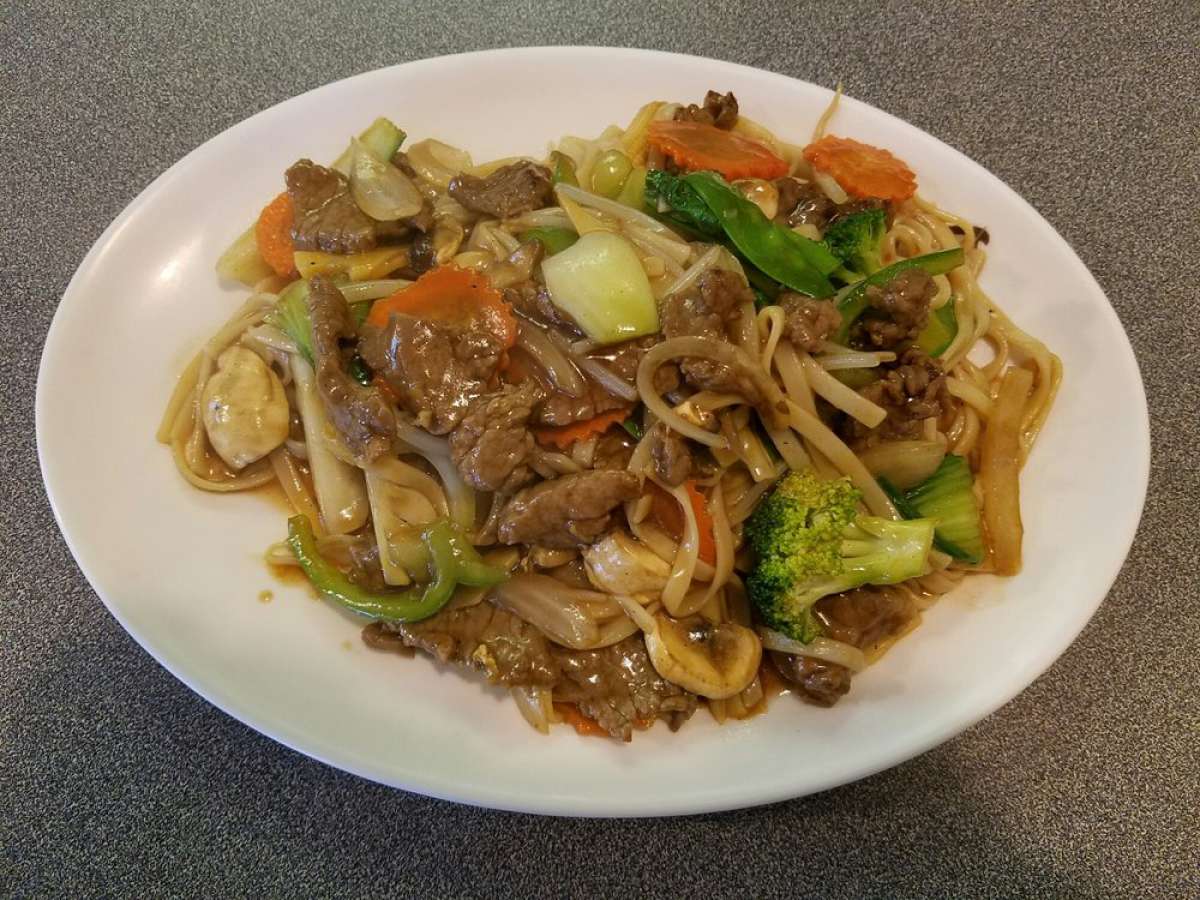 The Golden Wok Restaurant - Best Food | Delivery | Menu | Coupons